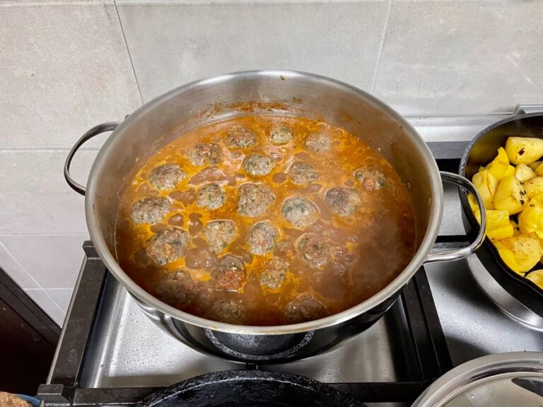 Daoud Basha Recipe | Lebanese Meatballs Stew