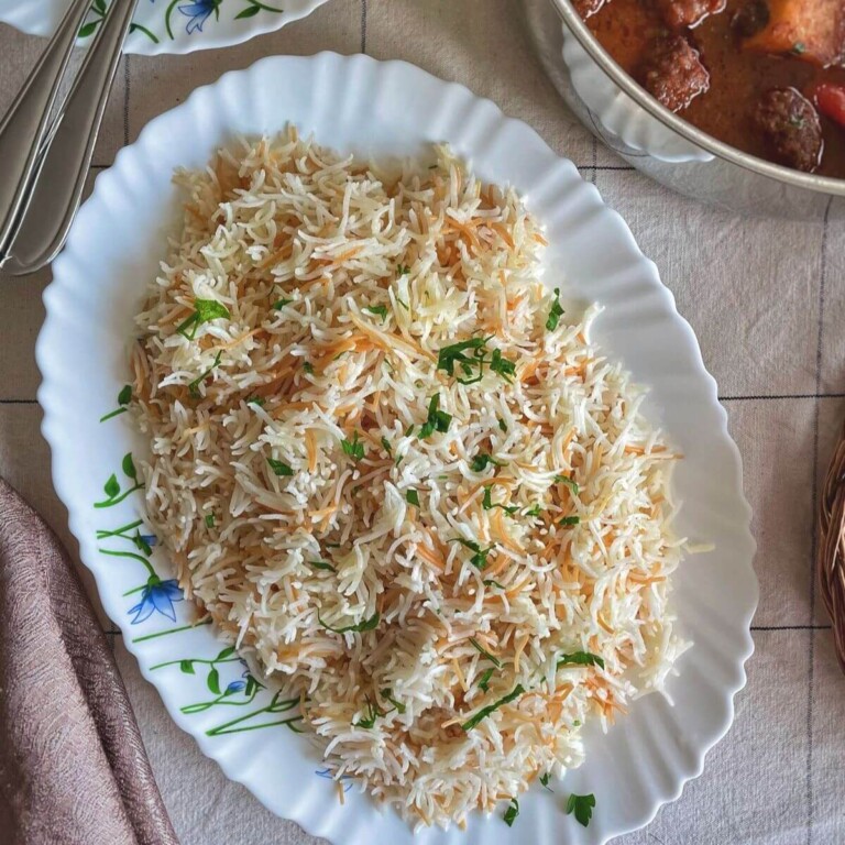 Lebanese Vermicelli Rice (Riz bi Sharieh)
