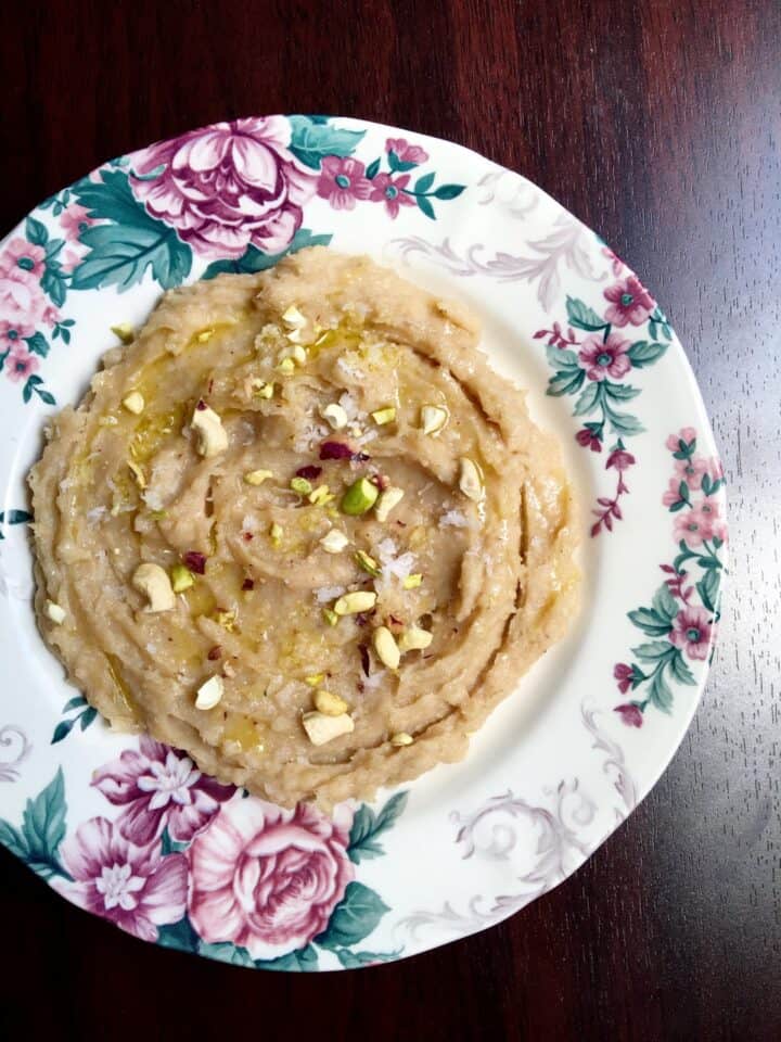 Bahraini Khabees | Toasted Flour Sweet | butfirstchai.com