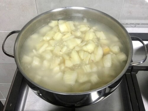 Kappa Puzhukku | Mashed Cassava in Spicy Coconut | butfirstchai.com
