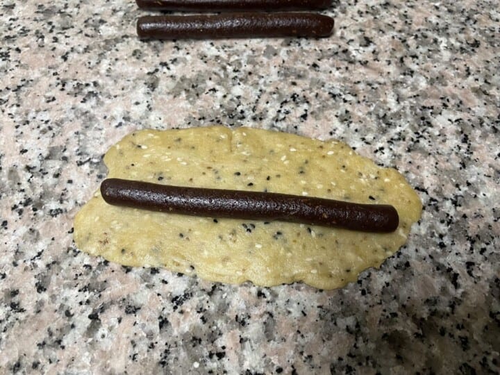 Ka'ak el Eid - Palestinian Date Cookies | butfirstchai.com