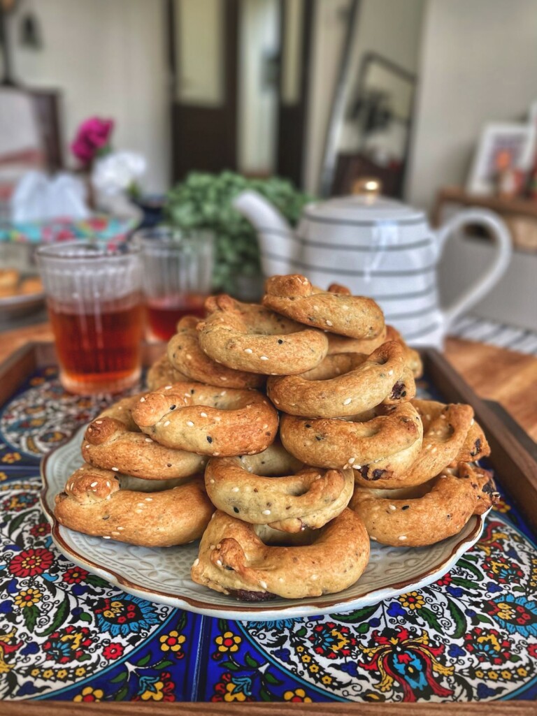 Ka'ak el Eid - Palestinian Date Cookies | butfirstchai.com
