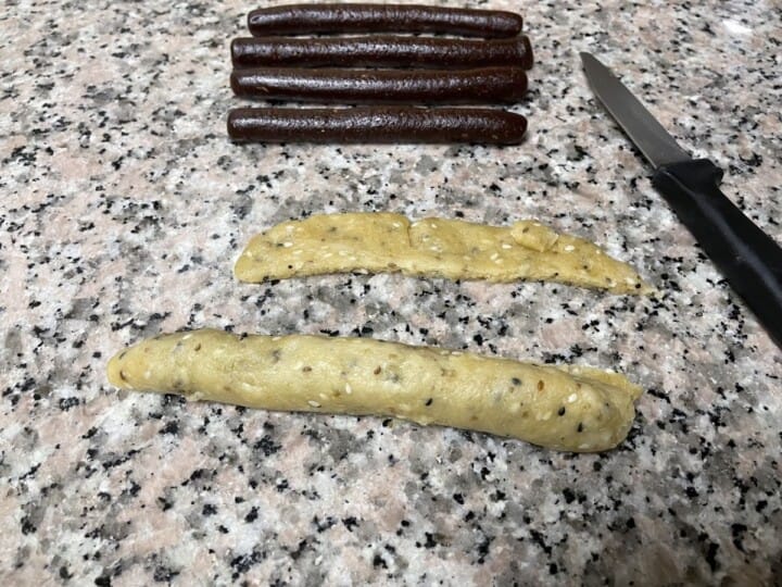 Ka'ak el Eid - Palestinian Date Cookies | butfirstchai.com