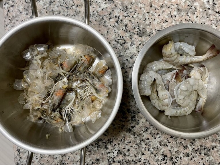 Machboos Rubyan (Prawns and Rice) | butfirstchai.com