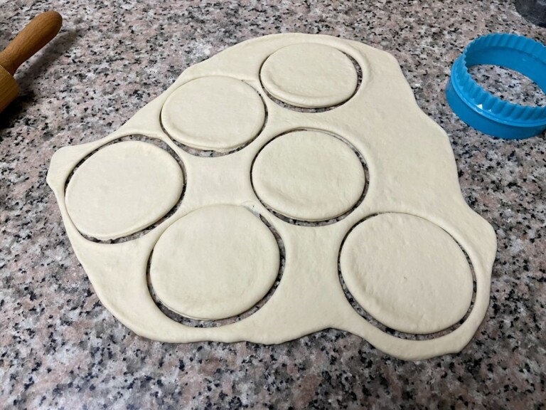 Batbout | Moroccan Pita bread | butfirstchai.com