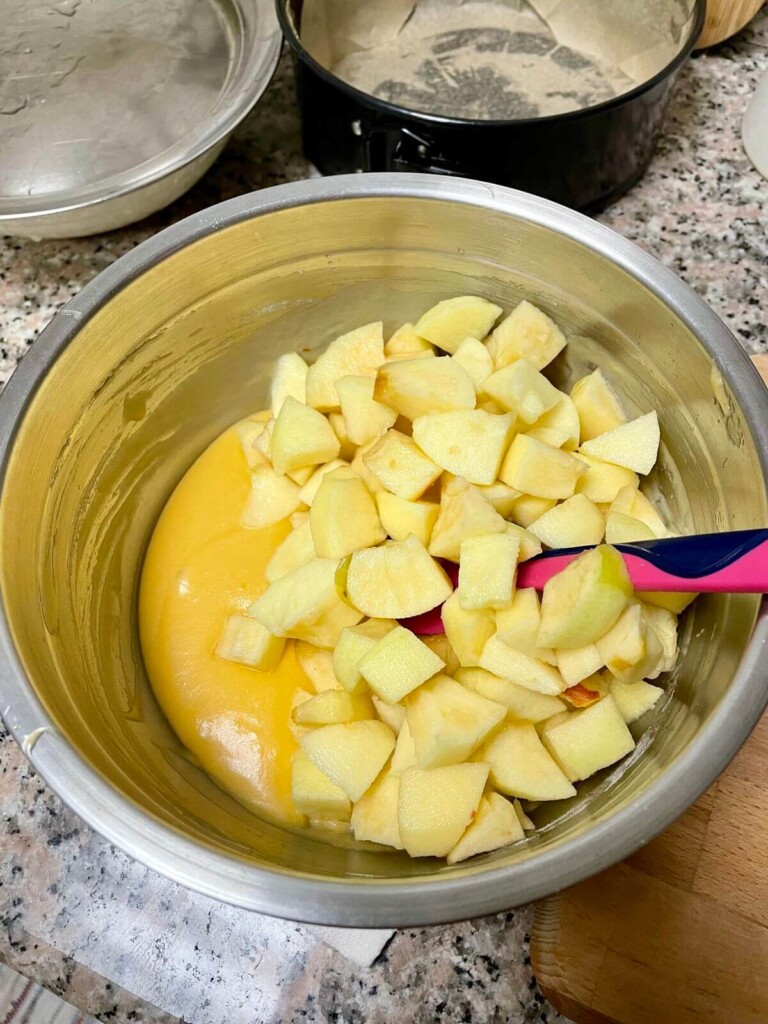 Gateau Pommes | French Apple Cake