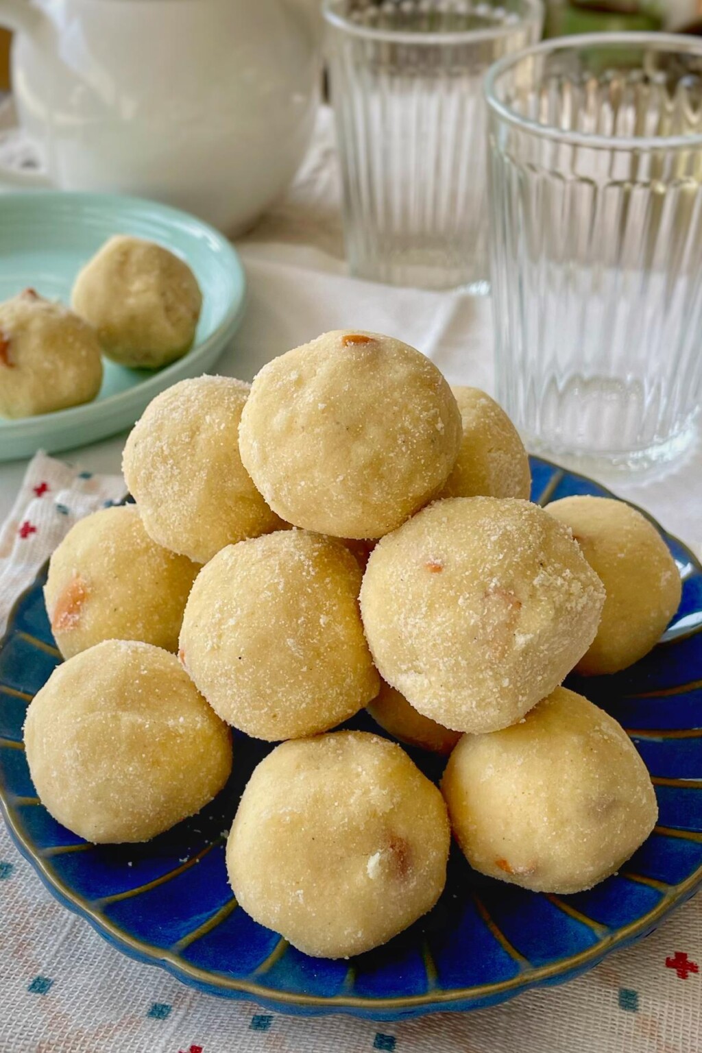 Rava Laddu Recipe using Semolina Flour (No Coconut, No Milk ...